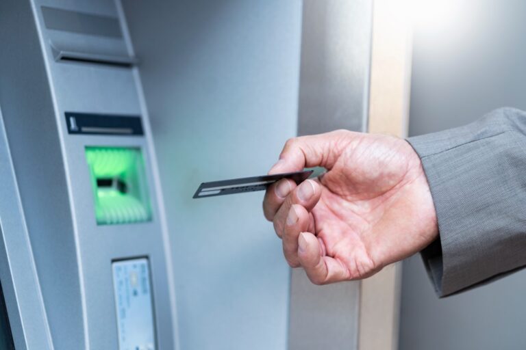 Penting! Ketahui Nomor Kartu ATM dan Fungsinya Demi Keamanan Transaksi ... Penting! Ketahui Nomor Kartu ATM dan Fungsinya Demi Keamanan Transaksi ...